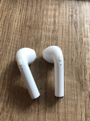 i7s Tws Earbuds Review – Apple AirPods clone! | Techxreviews