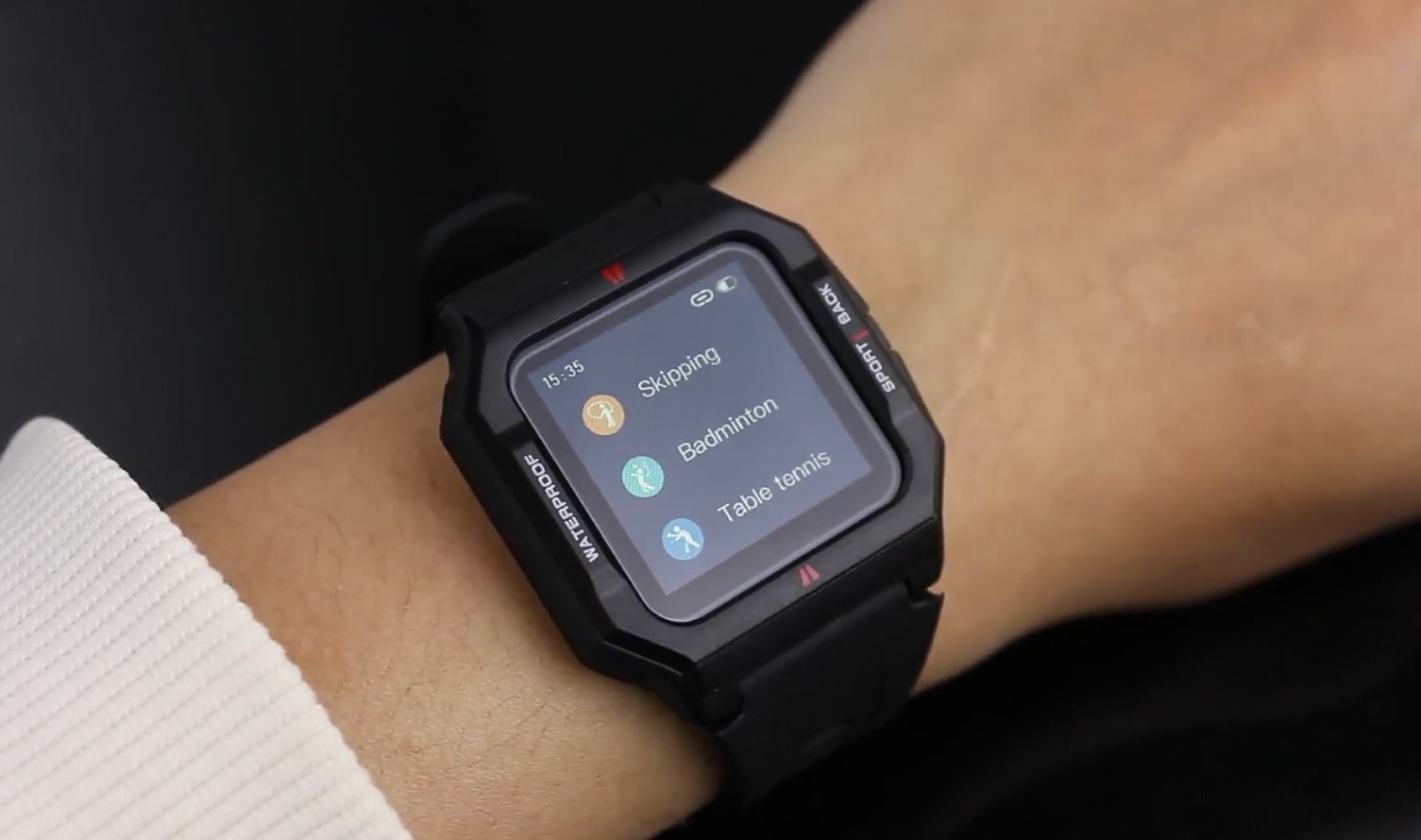COLMI P10 Review - Best Budget Smartwatch With Rugged Design