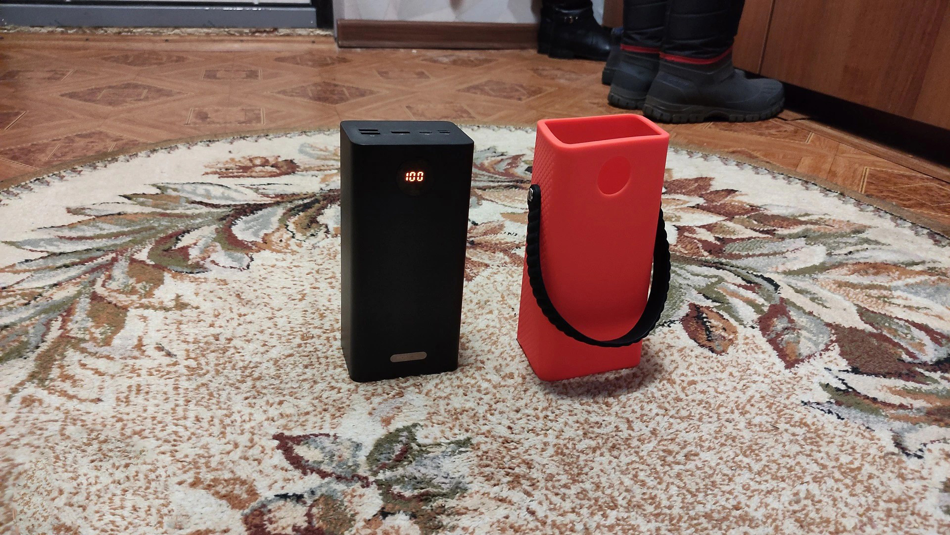 ROMOSS PEA60 Review - Best Power Bank 60000mAh Under $40