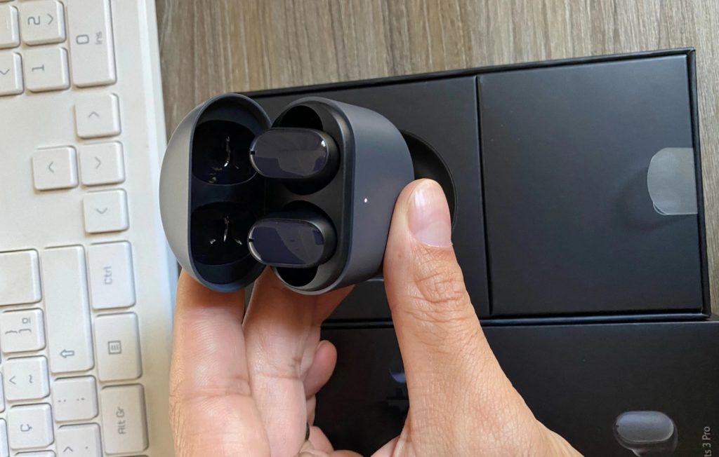 Redmi AirDots 3 Pro Review - Latest Budget Earbuds From Xiaomi