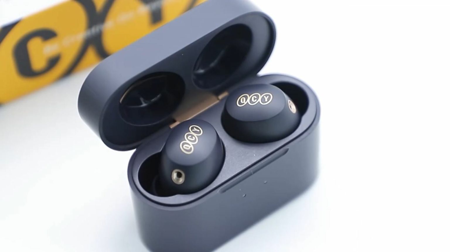 QCY HT01C Review - New High-Quality Earbuds Under $50