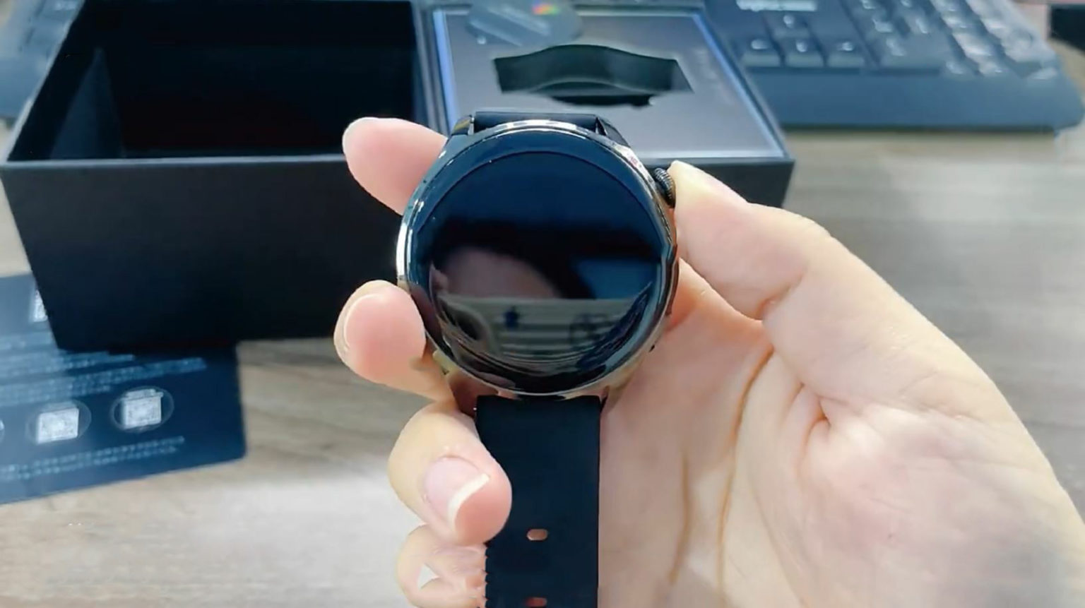 HW66 Review - Best Low-Cost Smartwatch With AMOLED screen