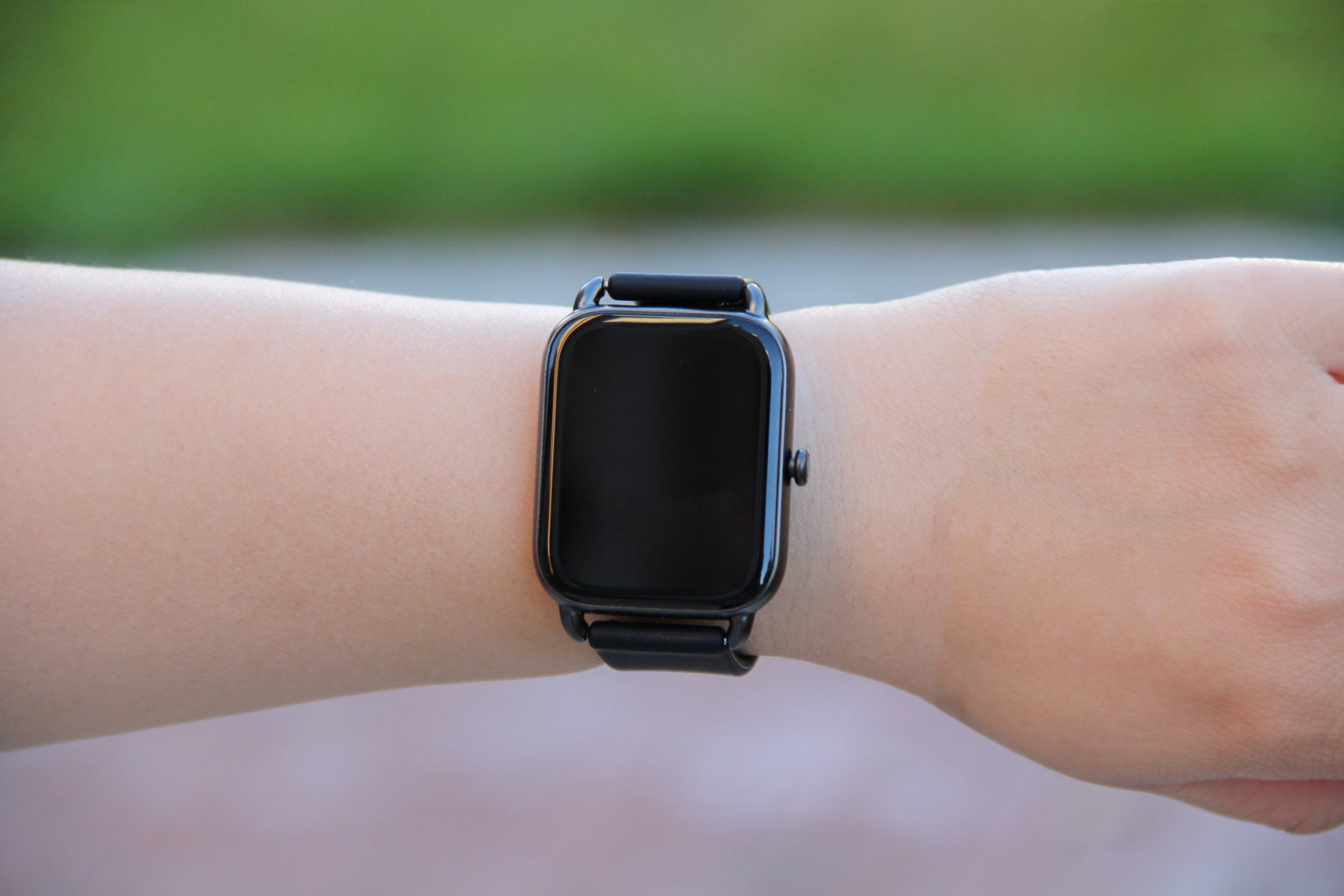 Haylou RS4 Smartwatch Review – New Upgrade With AMOLED Screen