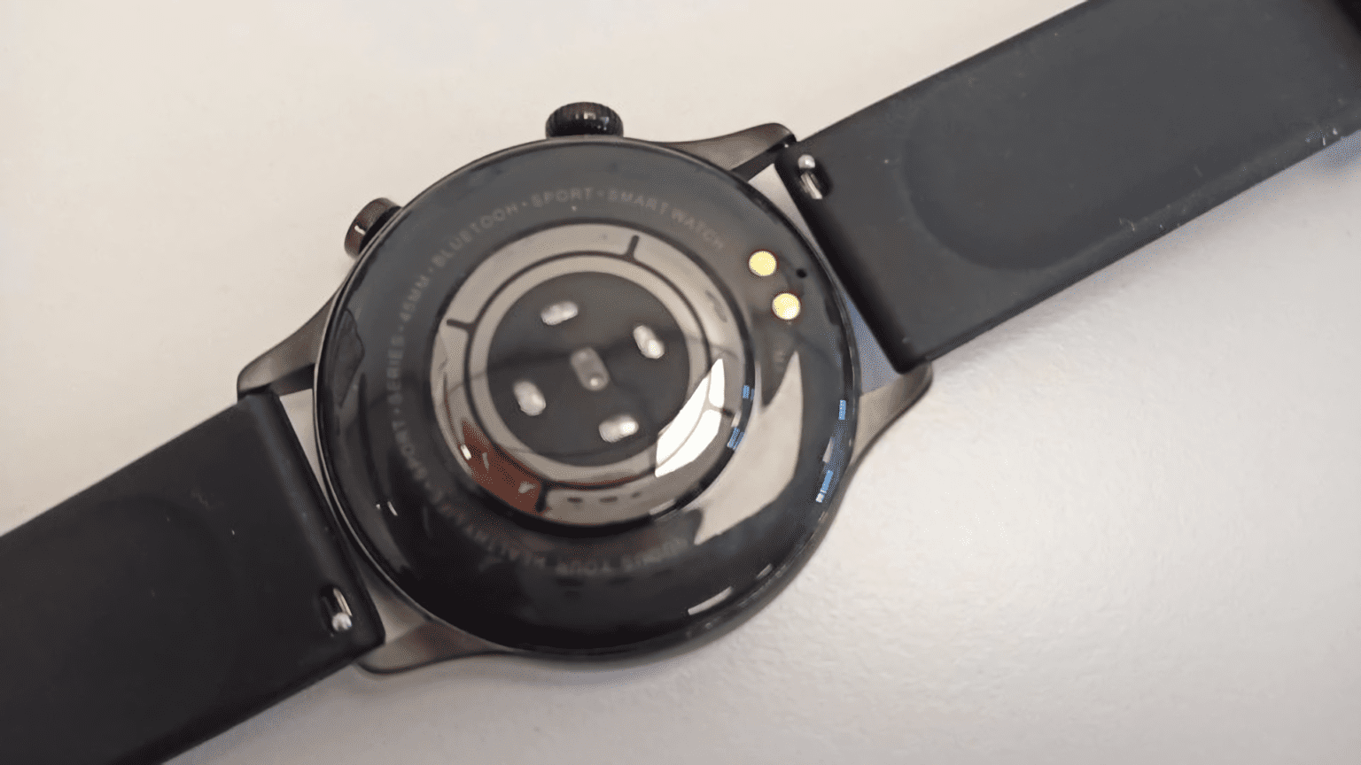 Colmi i30 Review - New Smartwatch with AMOLED Screen Under $50