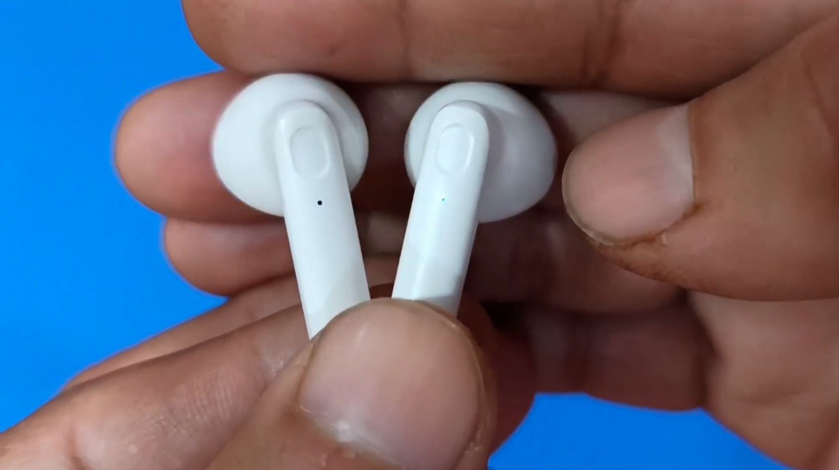 Lenovo XT96 Review - Low-Cost Earphone With Noise Reduction