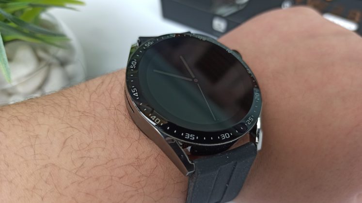 HW28 Smartwatch Review - Why Would I Recommend Buying One?