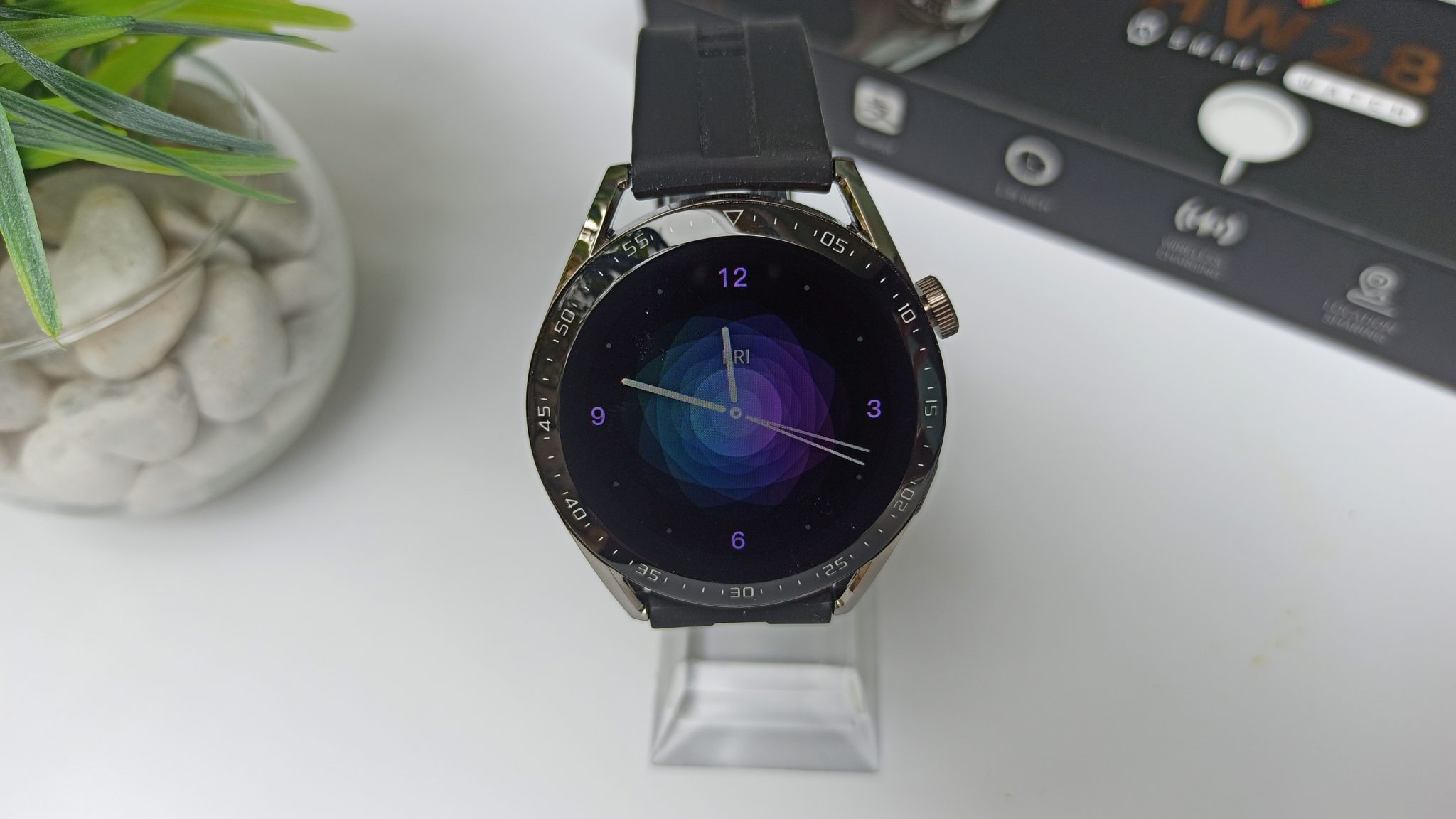 HW28 Smartwatch Review - Why Would I Recommend Buying One?