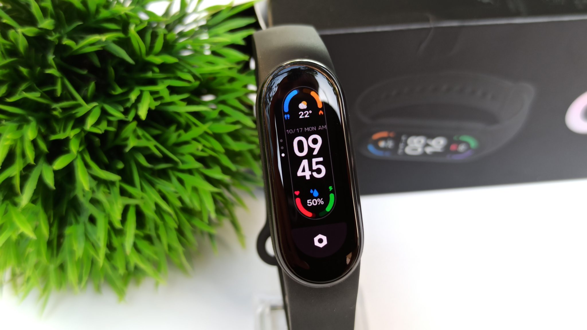 Mi Smart Band 6 Review - Best Budget Fitness Tracker? | Techxreviews