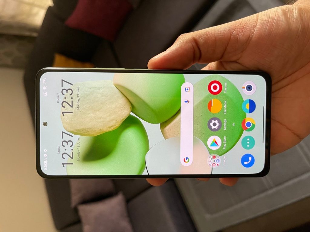 POCO F4 5G Flagship Smartphone - POCO's first phone with OIS