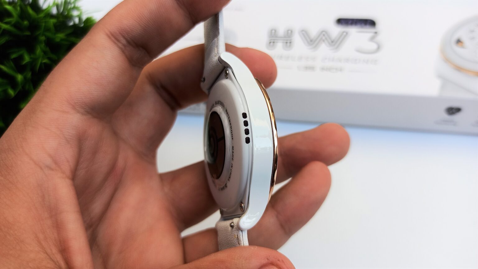 HW3 Mini Review - New Smartwatch Under $30 With Unique Design