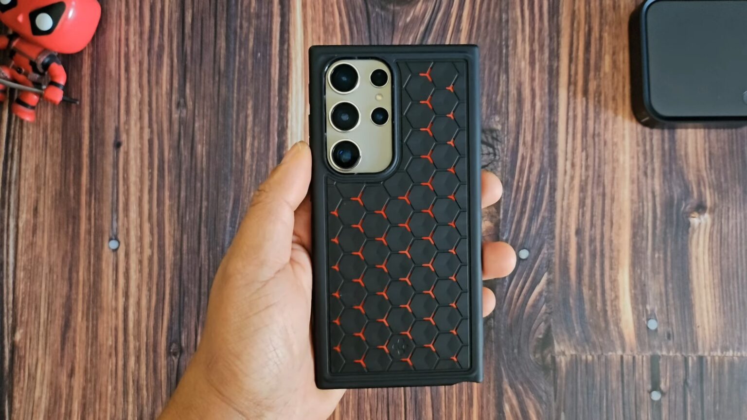 The Best 7 Spigen Cases for Samsung Galaxy S24 Ultra | Techxreviews