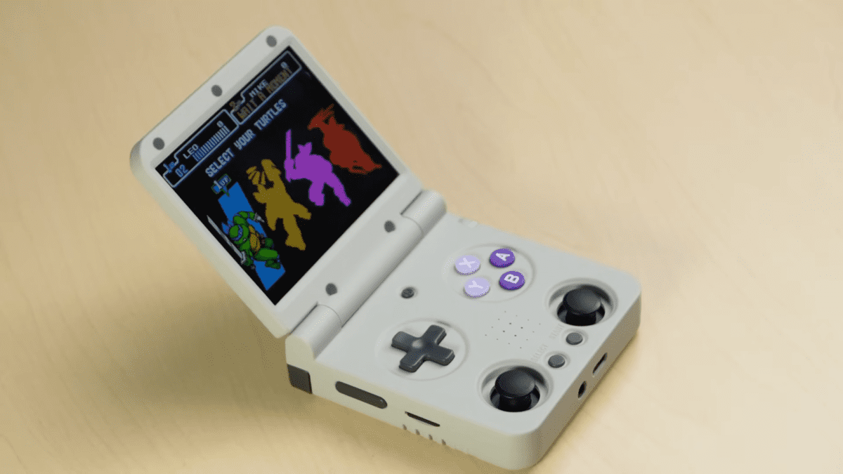 Miyoo Flip Review: The Clamshell Console We’ve Been Waiting For ...