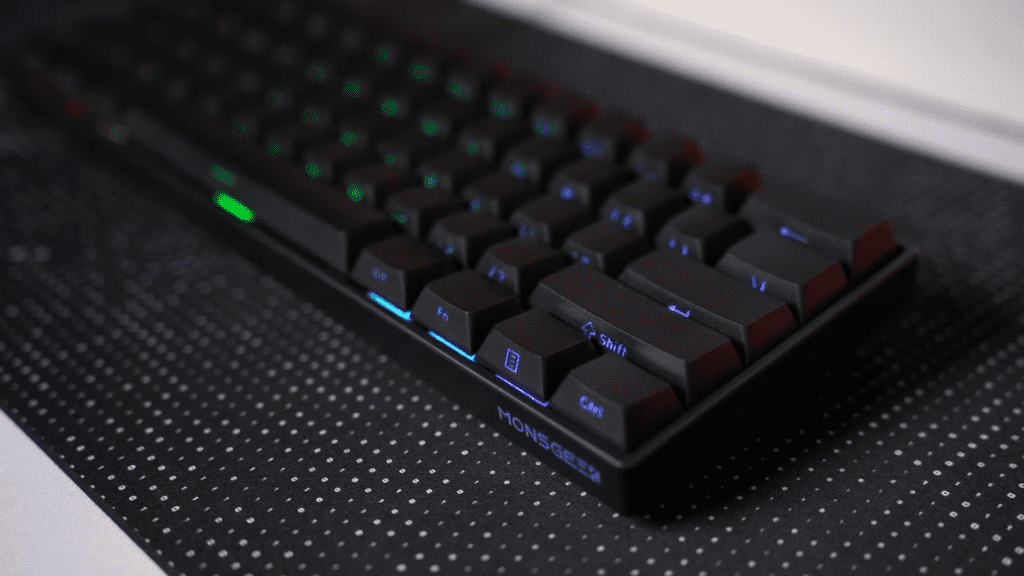 Monsgeek Fun60 Pro Review: Tiny Keyboard, Big Features for Just $33.99 ...