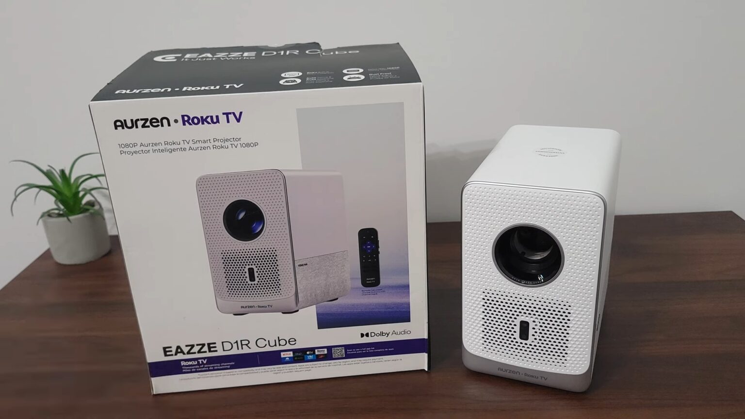 Aurzen Eazze D1R Cube Review: The World’s First Roku TV Smart Projector ...